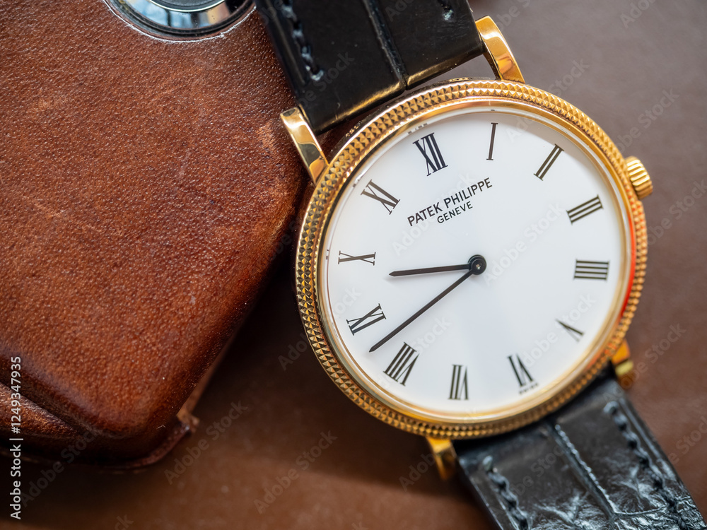 BANGKOK - JANUARY 30 : Patek Philippe Calatrava model 5120, 18k solid ...