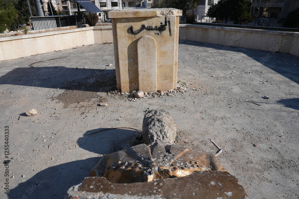 Demolition of Hafez al-Assad's statue, the fall of Bashar al-Assad's ...