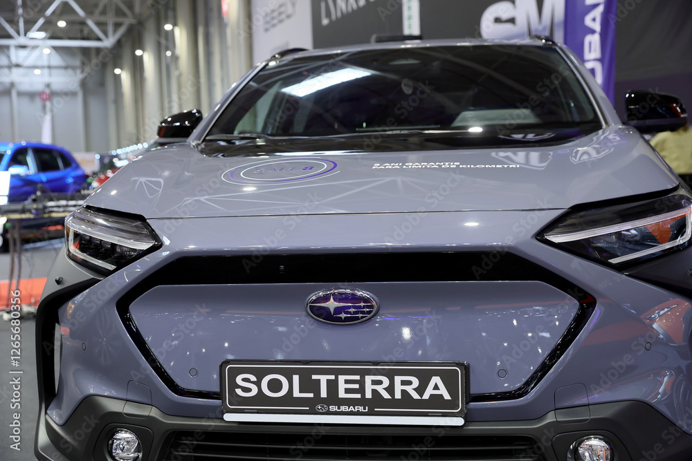 Foto de Stock Front view with logo sign of the new Subaru Solterra all ...