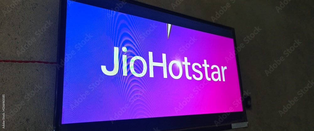 Foto de Stock New Delhi, India - February 15 2025. Jio hotstar app icon ...