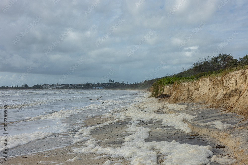 Kingscliff Beach erosion and storm damage from Cyclone Alfred, Northern ...