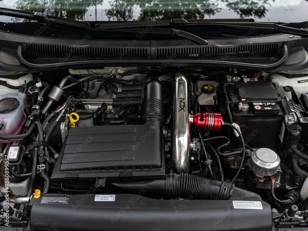 Volkswagen Hot Hatch sports car engine bay view, Engine with ...