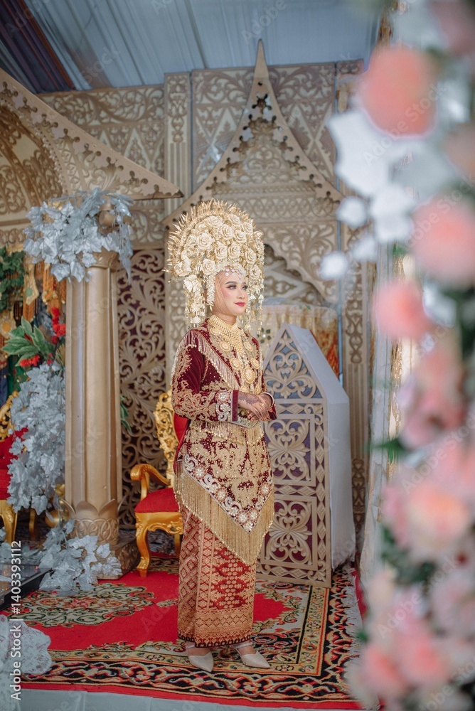 A stunning portrait of a Muslim Minangkabau bride from West Sumatra ...