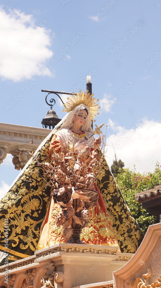 Procession of "Jesus Nazareno de la humildad" Holy Thursday in Antigua ...