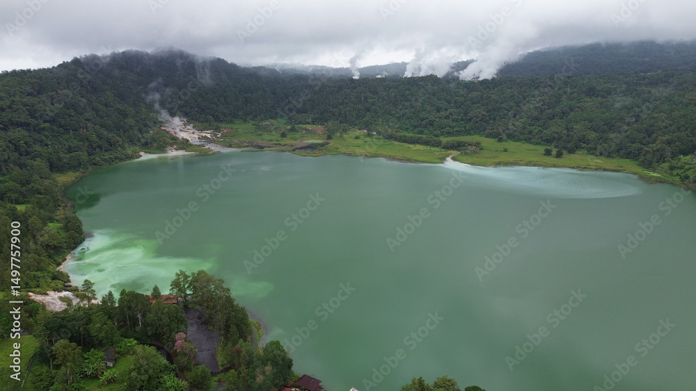 Danau Linow with multiple hydrothermal vents all around, Tomohon ...