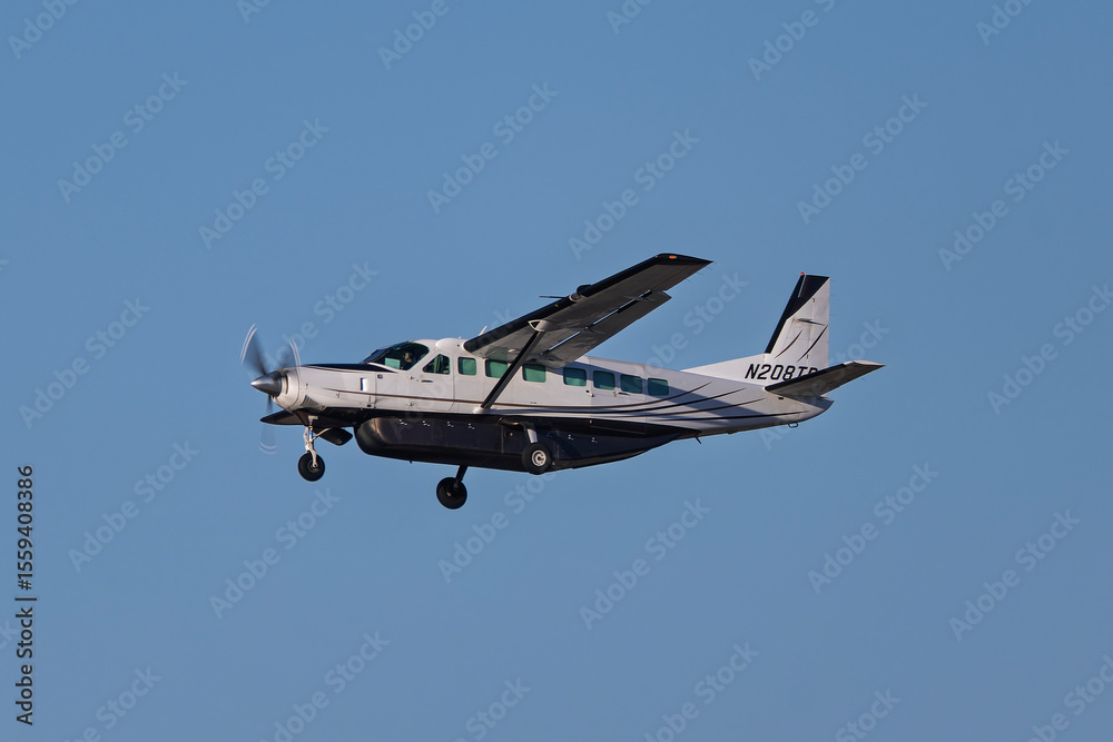 Sky Harbor Airport 6-14-2025 Phoenix AZ USA South Aero Cessna 208B ...