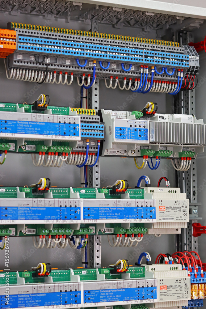 Lutron Smart Home automation modules with QS data bus control in the ...
