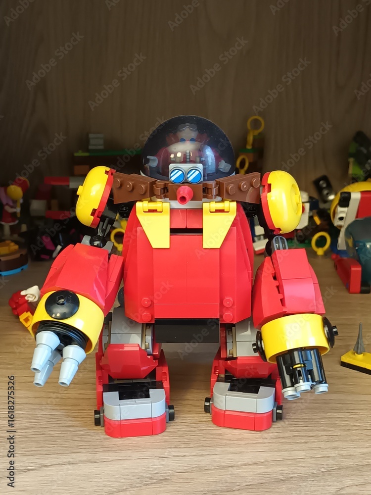 Foto de Stock Lego Sonic the Hedgehog Dr. Eggman's Eggmobile Battle ...