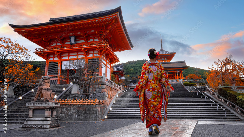 Japanese Woman in Traditional Kimono Dress at Kiyomizu-dera temple with ...