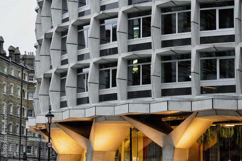 Space House Office Block (Civil Aviation Authority - CAA), One Kemble ...