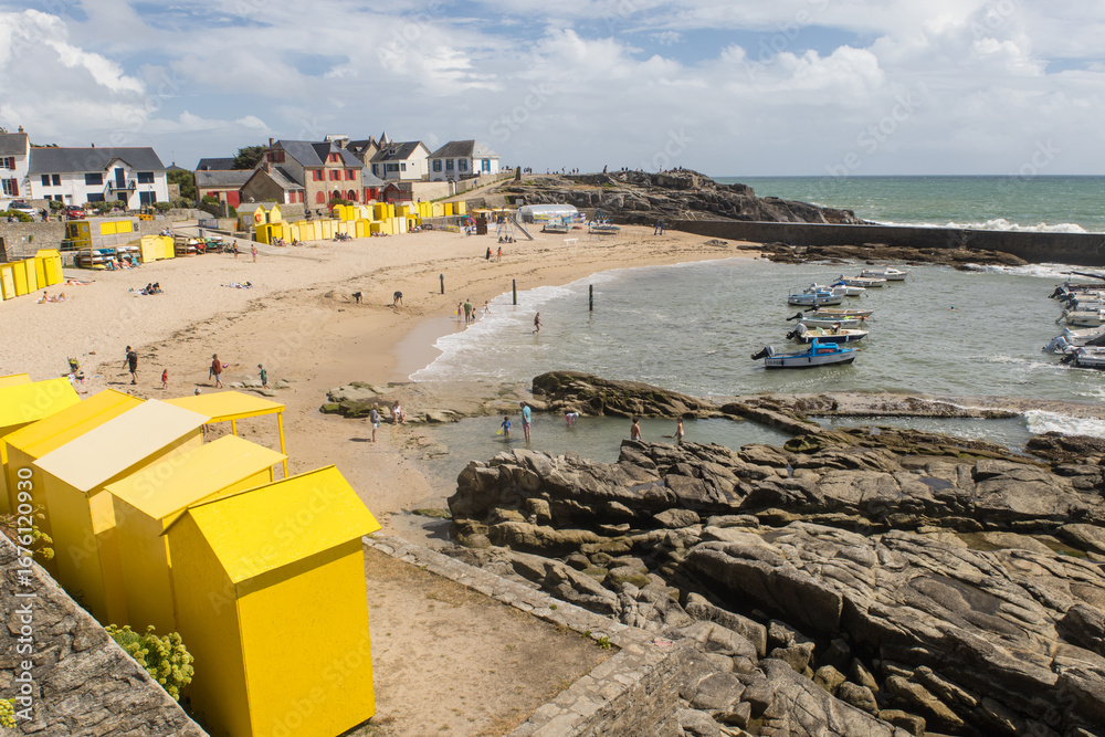 La plage de Saint-Michel-de-Batz-sur-Mer, en Loire-Atlantique, est ...