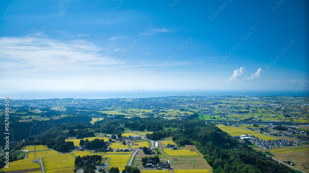 View of Toyama Bay, the Kurobe River alluvial fan, the Hokuriku ...