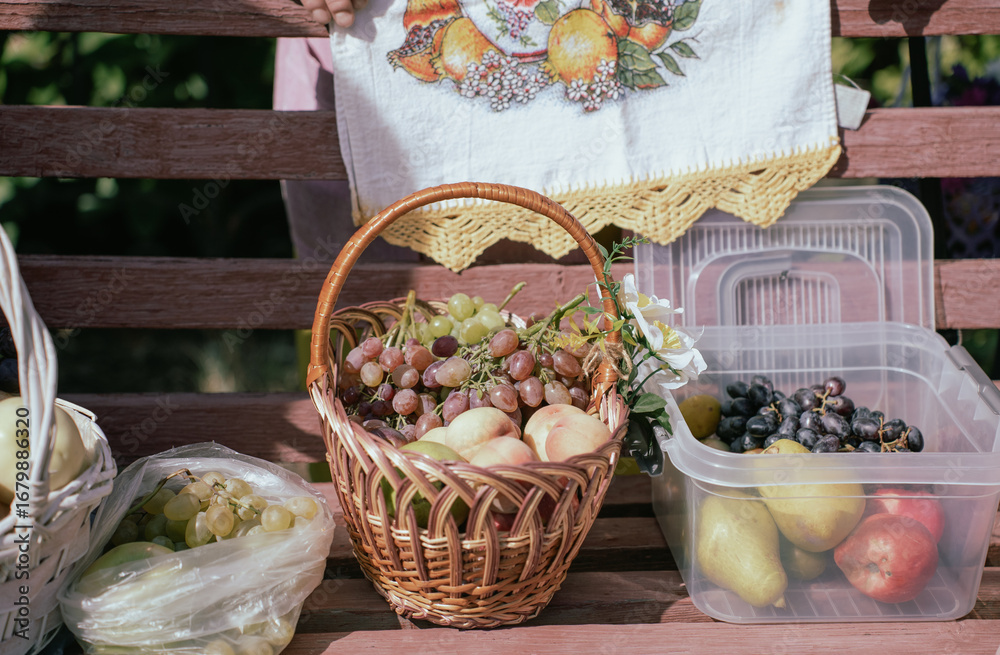 Foto de Stock Orthodox consecration of grapes and fruits on the Feast ...