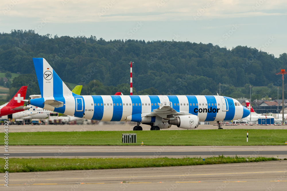 D-AICA Condor Airbus A320-212 jet in Zurich in Switzerland 5.8.2025 ...