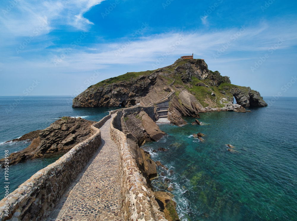 San Juan de Gaztelugatxe Causeway and Island - The stone causeway ...