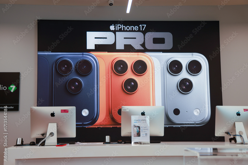 Iphone 17 pro max in Studio7 shop in new shopping mall Department store ...