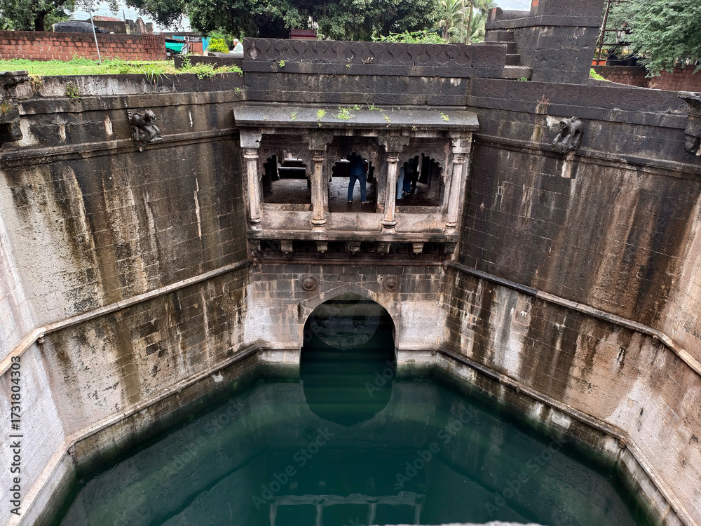 Foto de Stock 28 Sept 2025, Baramotichi Vihir is a stepwell in Limb ...
