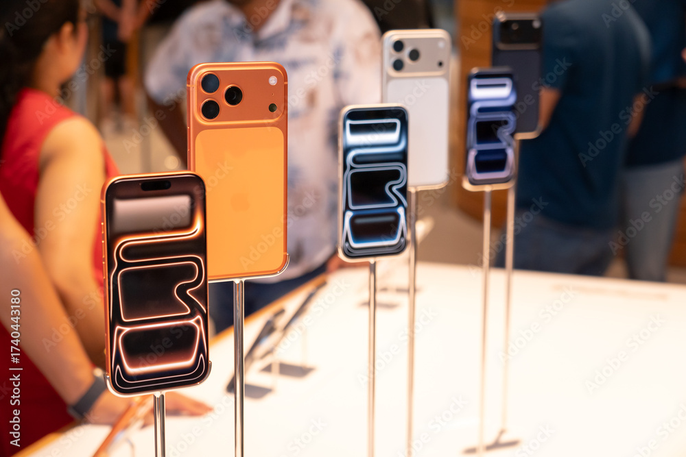 Presentation of the new Apple iPhone 17 Pro max inside an Apple store ...