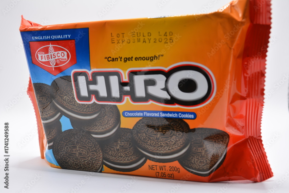 Fibisco hi-ro chocolate flavored sandwich cookies in Manila ...