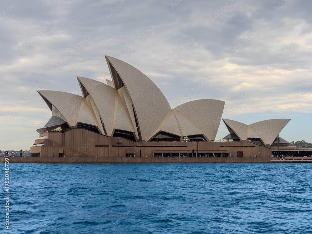 Photo Stock 11 October 2025 Opera House Circular Quay at Sydney Harbour ...
