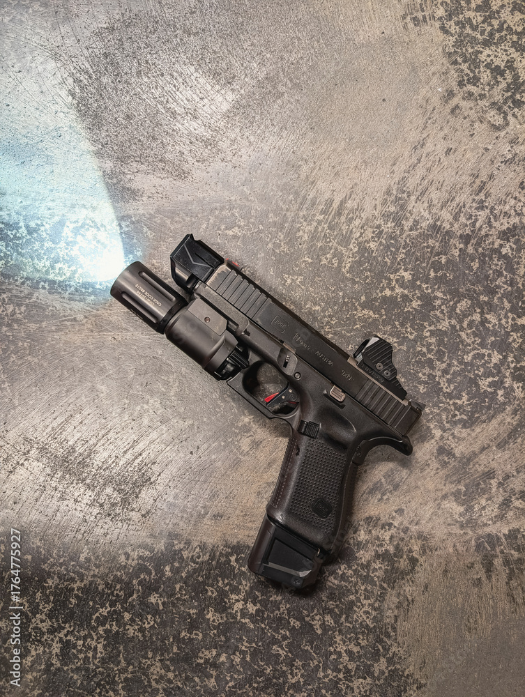 October 22, 2025, Baltics: Custom Glock 19 Gen 5 pistol with a red dot ...
