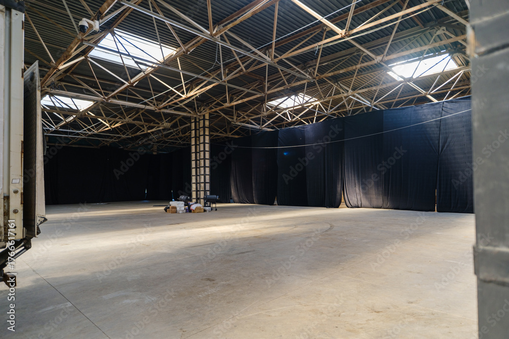 Stock-Foto „Tbilisi, Georgia - October 2 2025: Industrial Warehouse ...