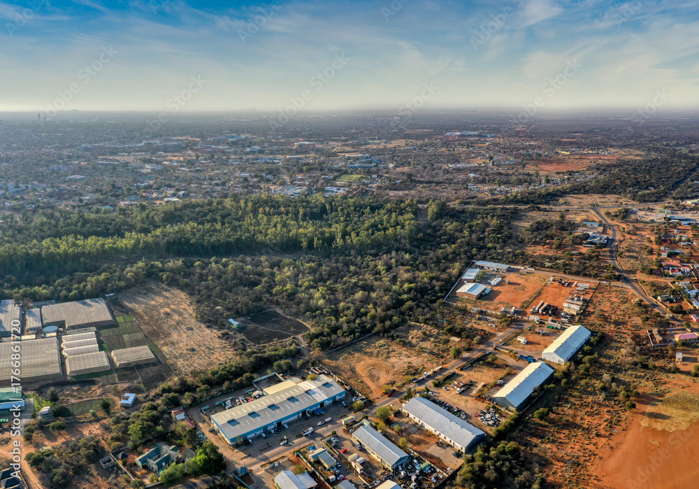 Foto de Stock aerial view residential and industrial area in Gaborone ...