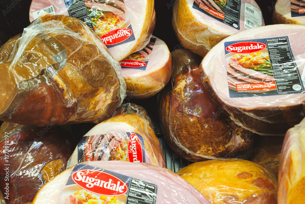 Foto de Stock Sugardale Hickory Smoked Hams are shown packaged and on ...