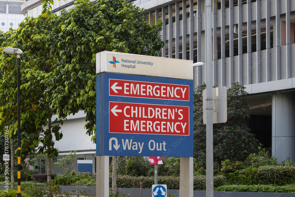 Photo Stock Singapore - July 25, 2025: The National University Hospital ...