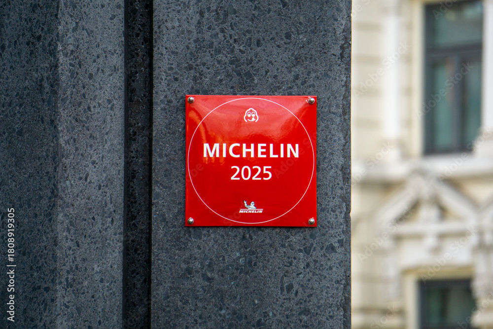 Photo Stock OSLO, NORWAY - NOVEMBER 18, 2025: Official Michelin Guide ...
