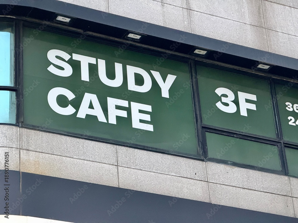 Foto de Stock Seoul, South Korea - January 3, 2026: Study cafe, a ...