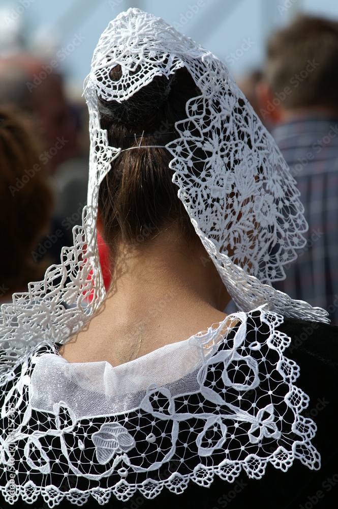 belle coiffe bretonne 41 Stock Photo | Adobe Stock