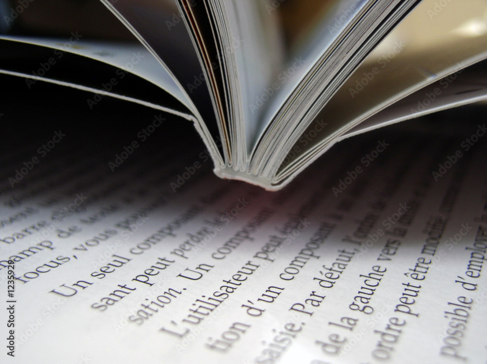 livre ouvert Stock Photo | Adobe Stock