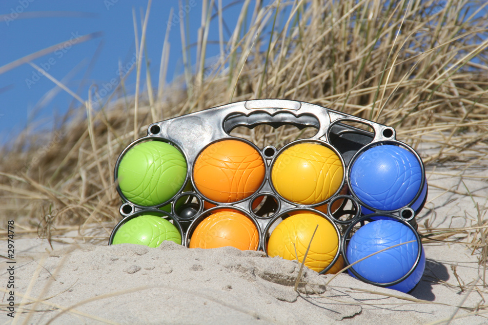 bunte bocchia kugeln am strand Stock Photo | Adobe Stock bunte bocchia kugeln am strand Stock Photo | Adobe Stock