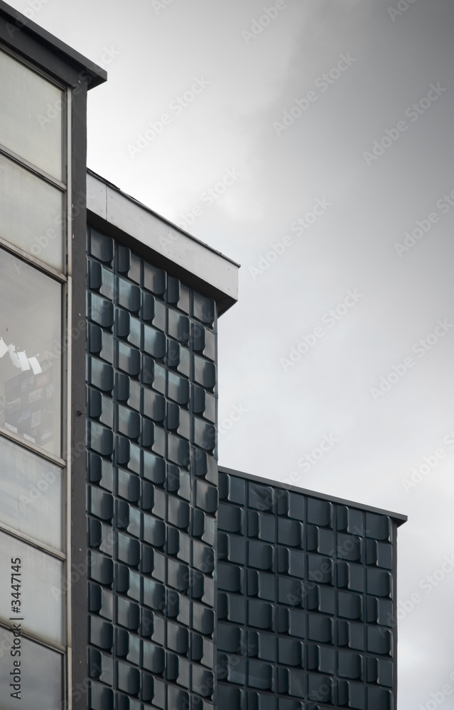 drei traufen Stock-Foto | Adobe Stock