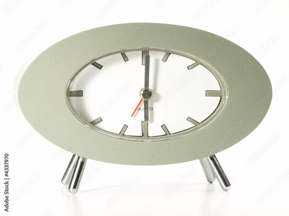 Wecker / 6 Uhr Stock-Foto | Adobe Stock Wecker / 6 Uhr Stock-Foto | Adobe Stock