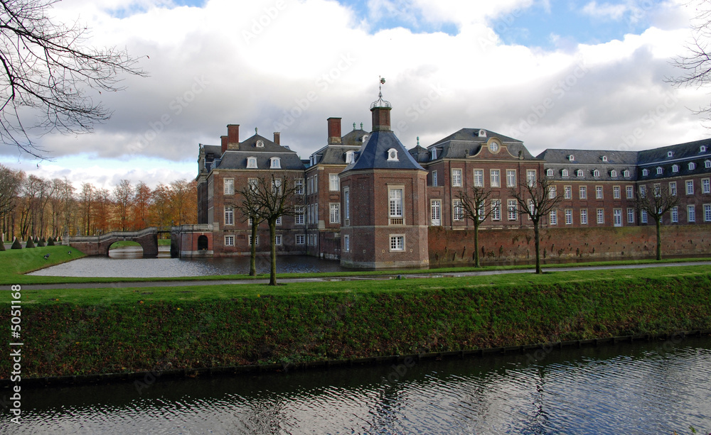 schloss neukirchen 7137 Stock-Foto | Adobe Stock