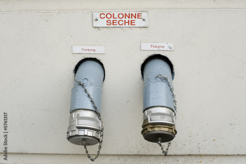 colonne seche Photos | Adobe Stock