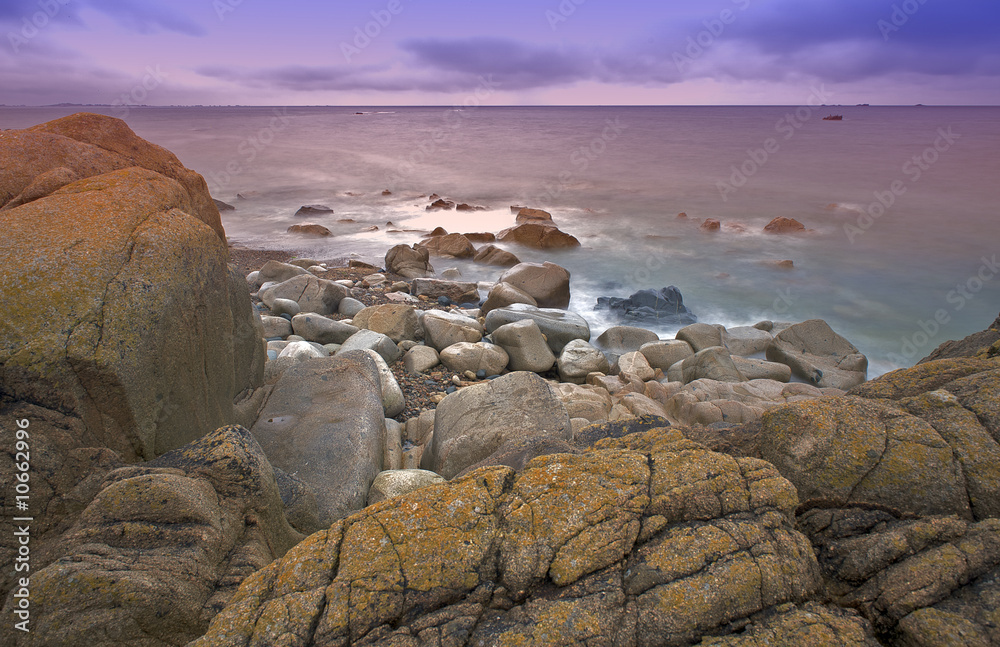 cote rocheuse bretagne nord Photos | Adobe Stock