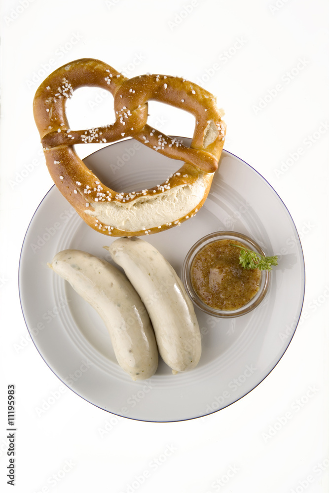 Bayerische Brotzeit Mit Weisswurst Und Breze Als Freisteller Stock
