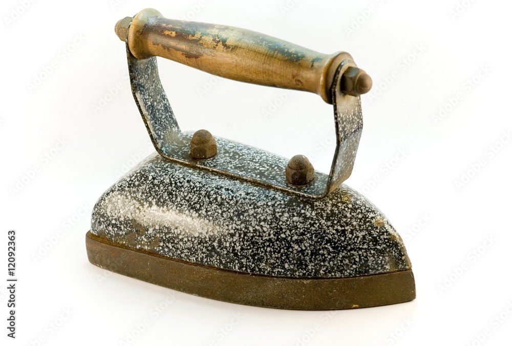 vieux fer à repasser Stock Photo | Adobe Stock