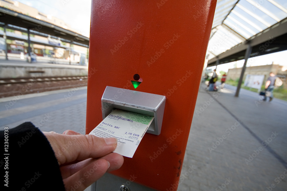 Ticket-Entwerter Stock-Foto | Adobe Stock