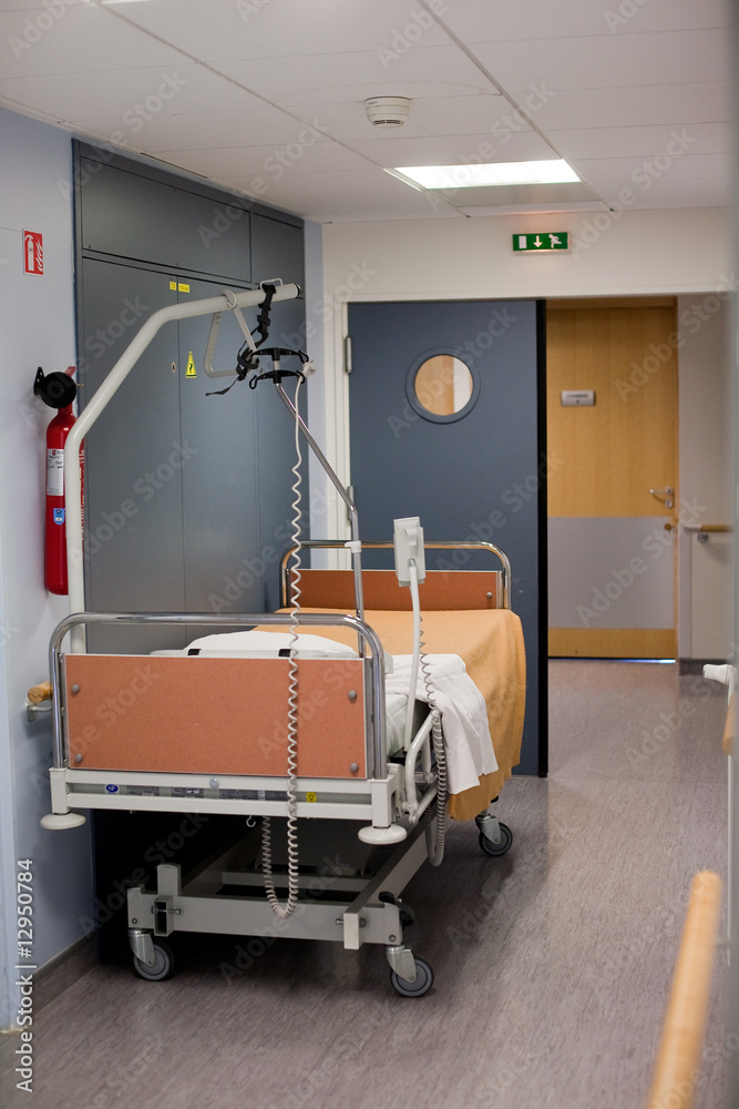 Lit d'hopital Photos | Adobe Stock