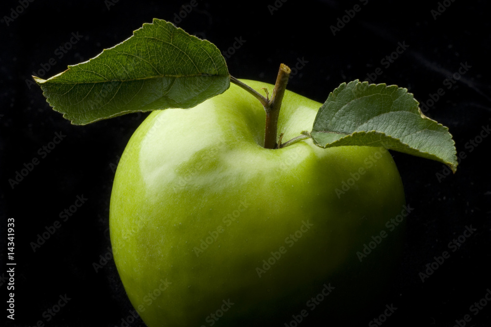 manzana verde Stock Photo | Adobe Stock