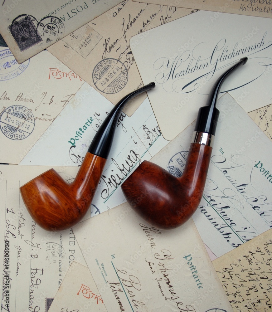 Pfeifen Stock-Foto | Adobe Stock