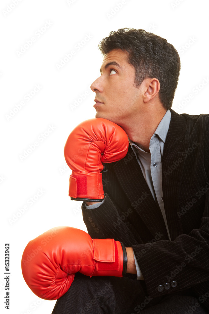 Denkerpose mit Boxhandschuhen Stock Photo | Adobe Stock
