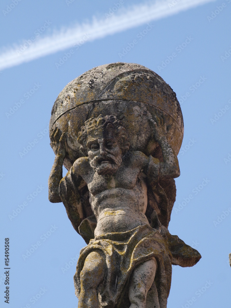 Atlas cargando el mundo en Santiago foto de Stock | Adobe Stock