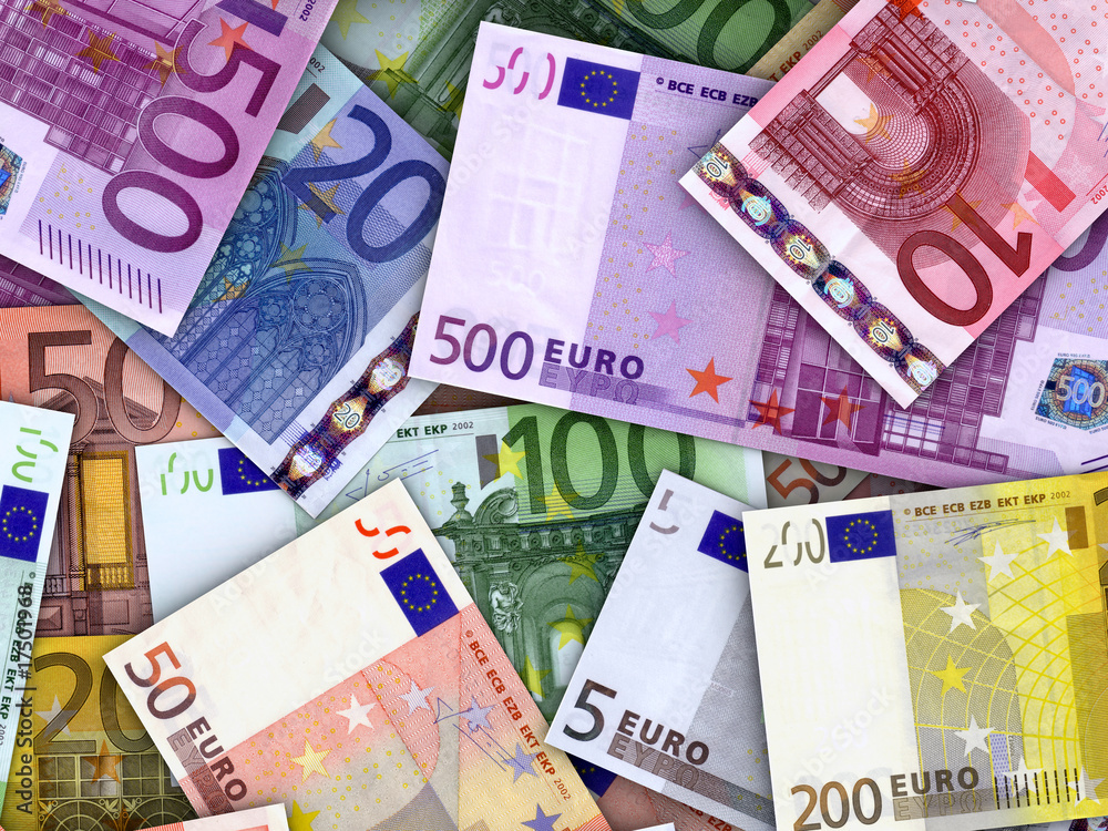 Geldhaufen Zoom Stock-Foto | Adobe Stock