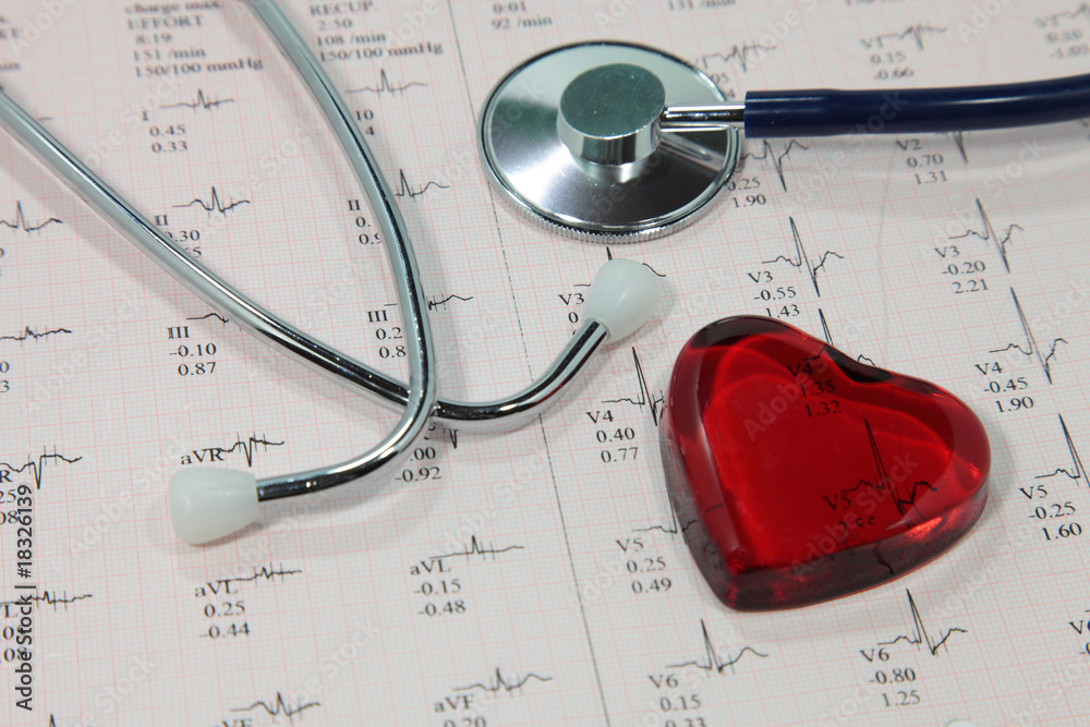 coeur, stethoscope, electrogramme Photos | Adobe Stock