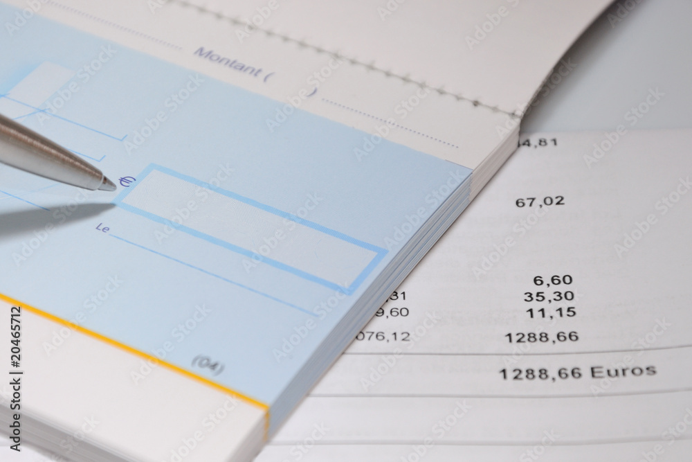 Facture à payer Stock Photo | Adobe Stock